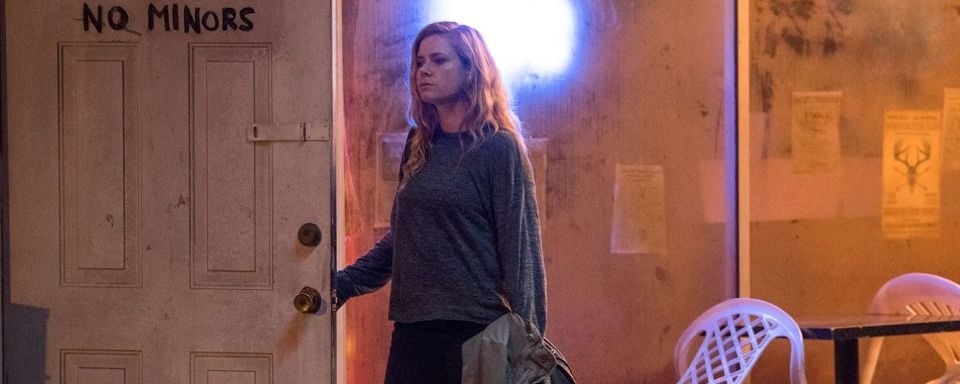 "Sharp Objects": Amy Adams im 1. Trailer zur HBO-Adaption von Gillian ...