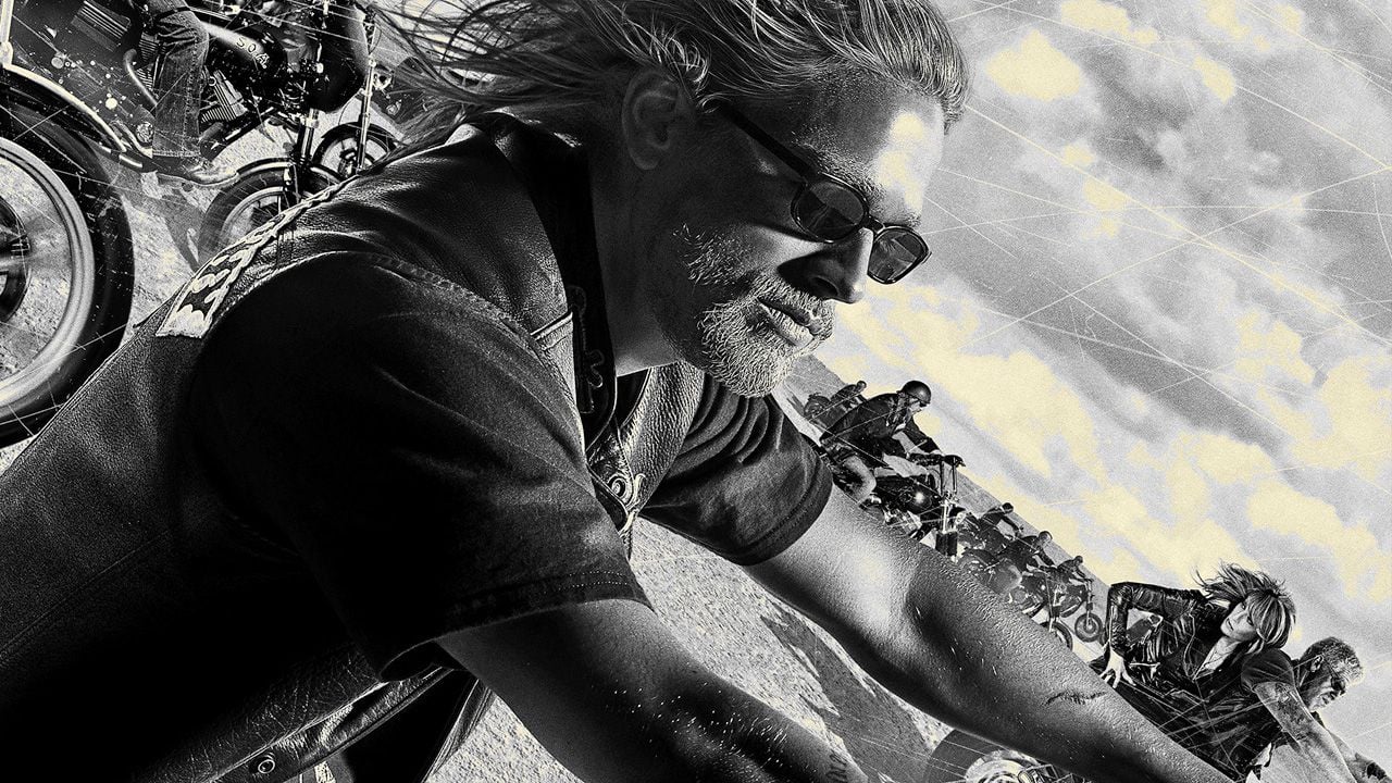 "Sons Of Anarchy"-Star Charlie Hunnam schwingt sich wieder aufs Motorrad: Trailer zur Serie ...