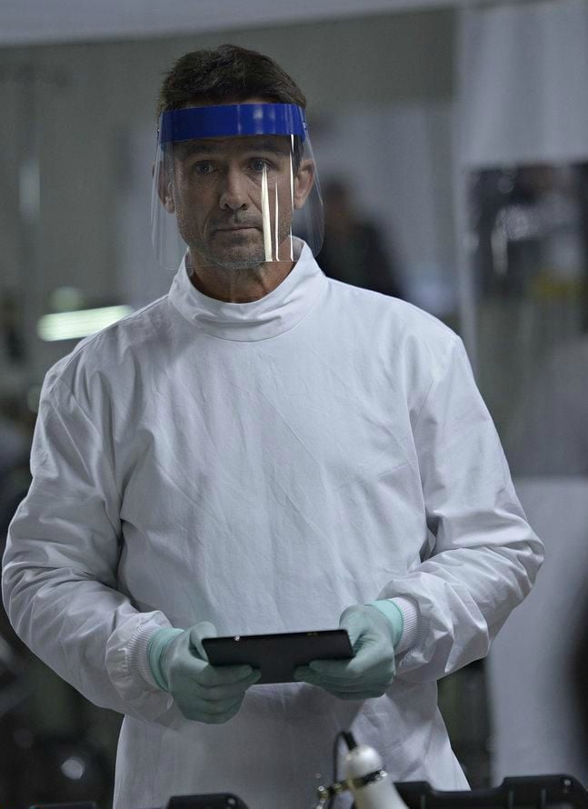 Helix: Helix : Bild Billy Campbell - 112 von 150 - FILMSTARTS.de