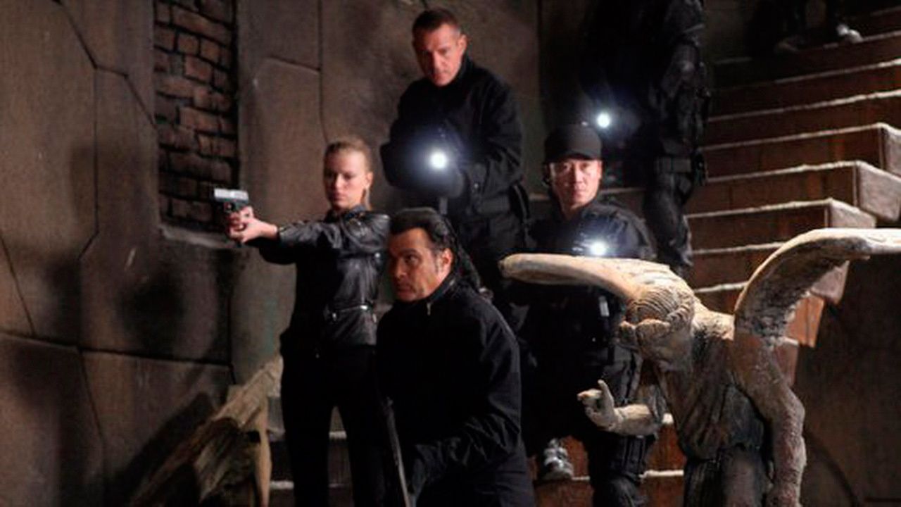 Foto zum Film Attack Force - Bild 2 auf 12 - FILMSTARTS.de