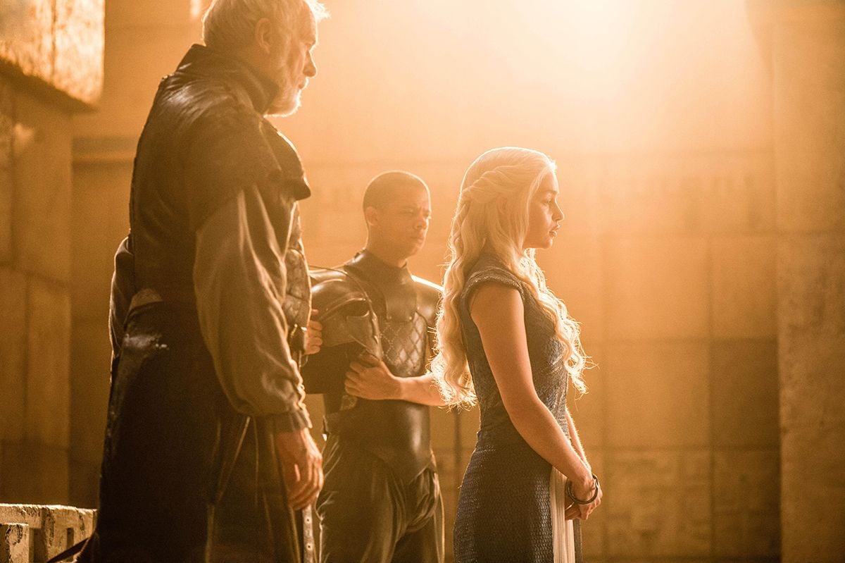 Game Of Thrones: Game Of Thrones : Bild Ian McElhinney, Emilia Clarke - 603 von 910 - FILMSTARTS.de