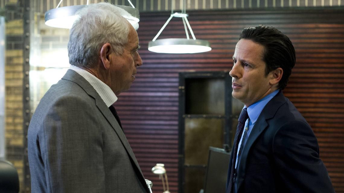 24: 24 : Bild Ross McCall, William Devane - 3 von 355 - FILMSTARTS.de