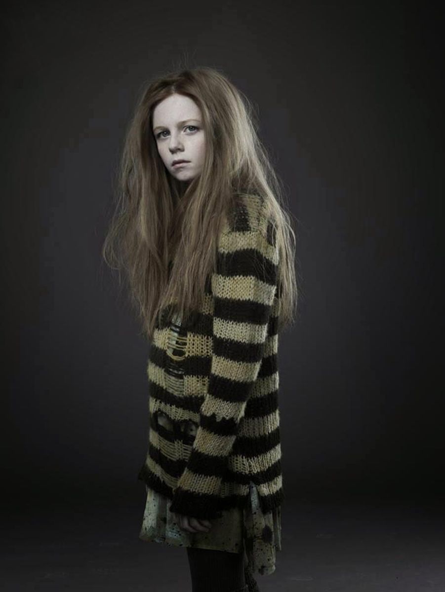 Gotham: Bild Clare Foley - 620 von 635 - FILMSTARTS.de