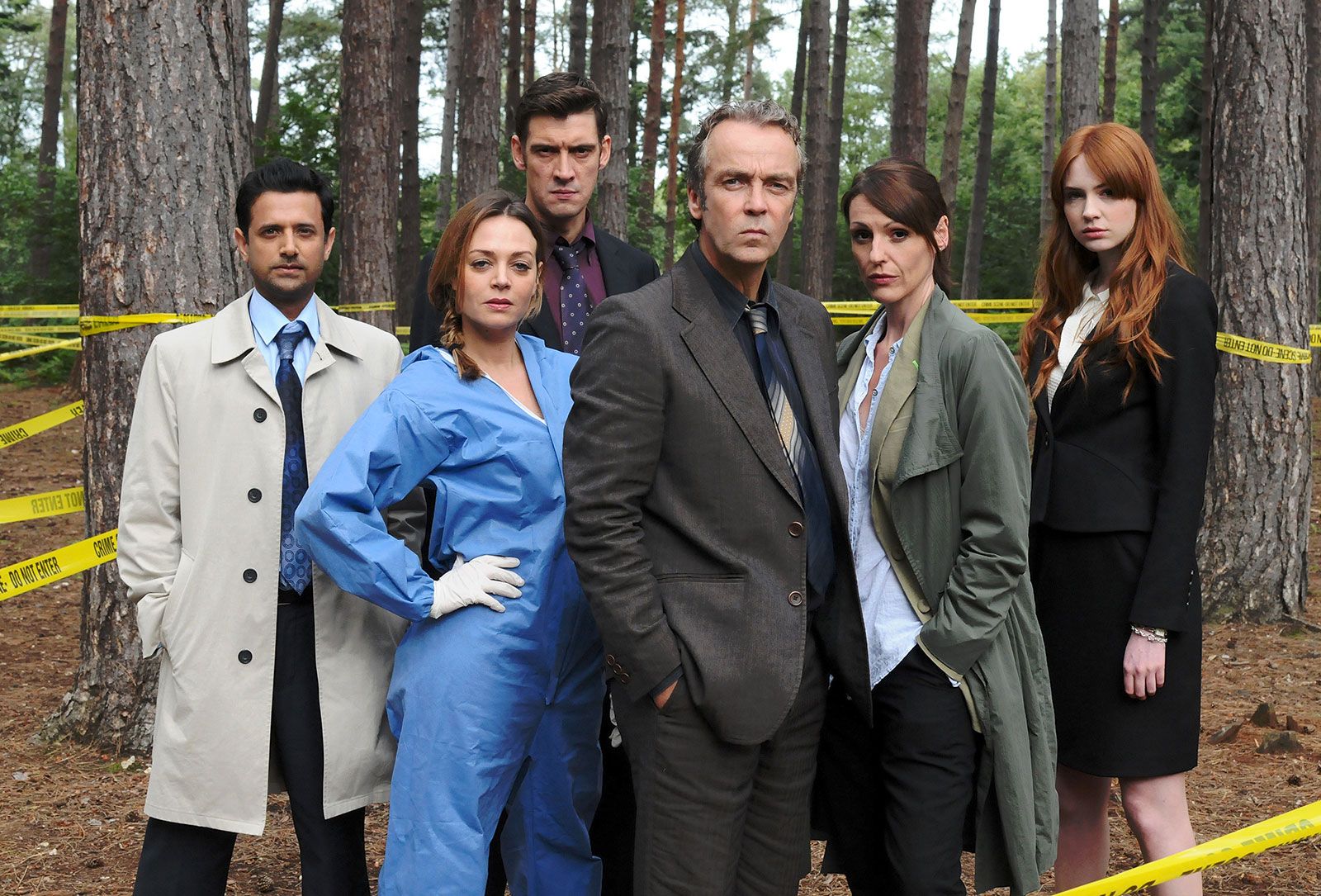 Bild zu Adrian Bower - Bild John Hannah, Daisy Beaumont, Navin Chowdhry ...