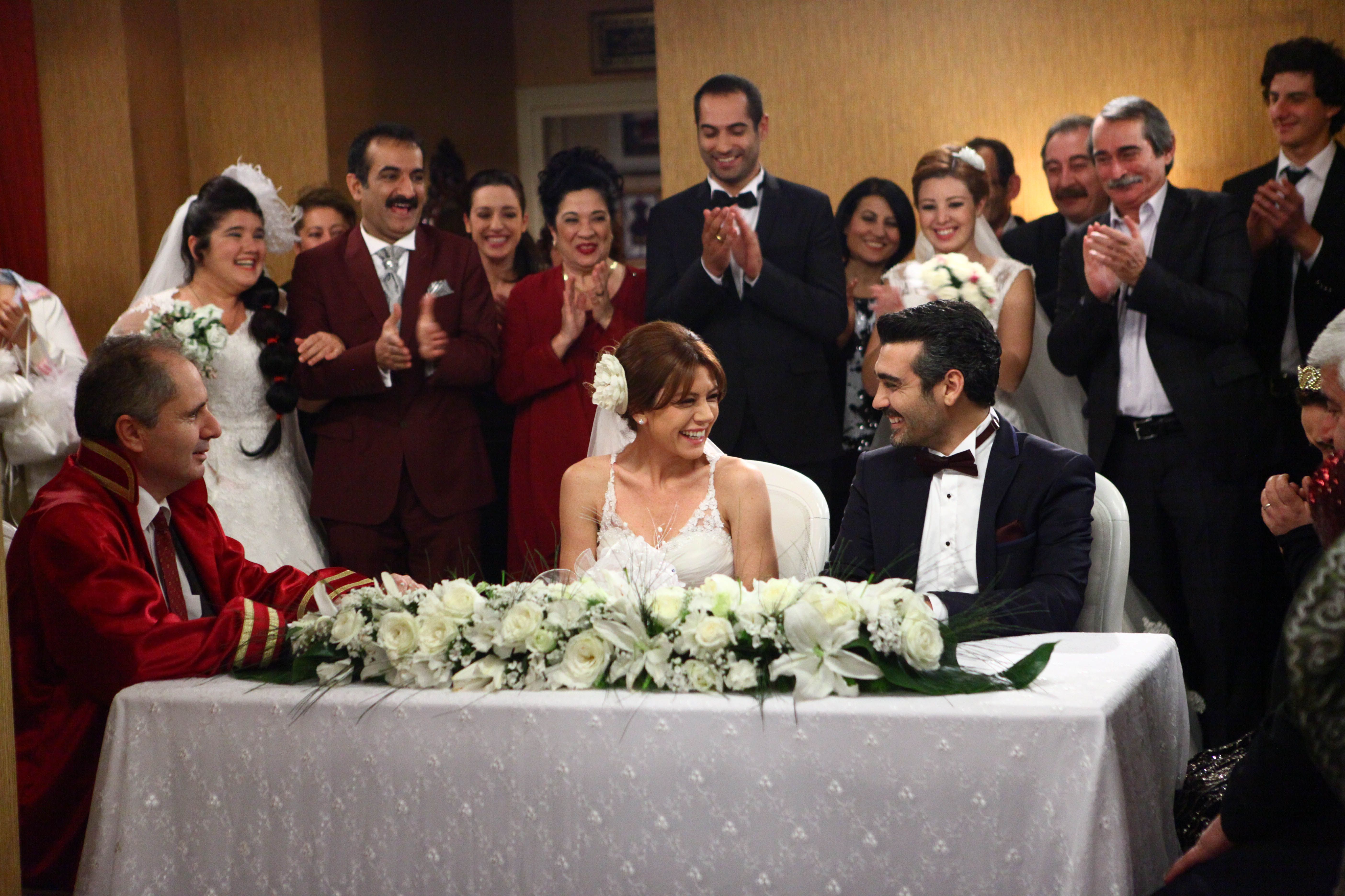 Bild zu Caner Cindoruk - Bild Gökçe Bahadır, Caner Cindoruk - Foto 7 ...