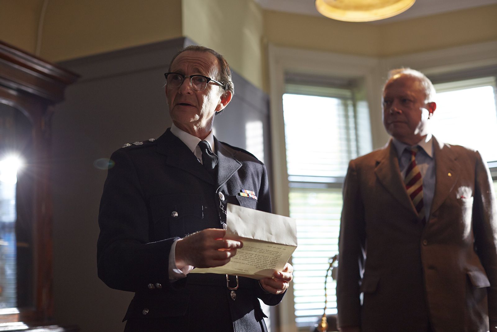 Der junge Inspektor Morse: Bild Anton Lesser - 54 von 82 - FILMSTARTS.de