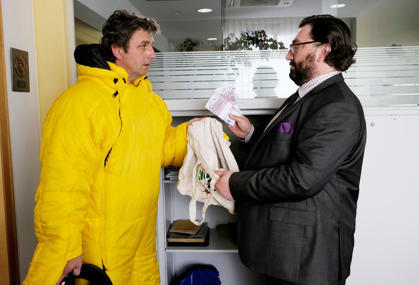 Foto zum Film Einer für alle, alles im Eimer - Bild 4 auf 7 - FILMSTARTS.de