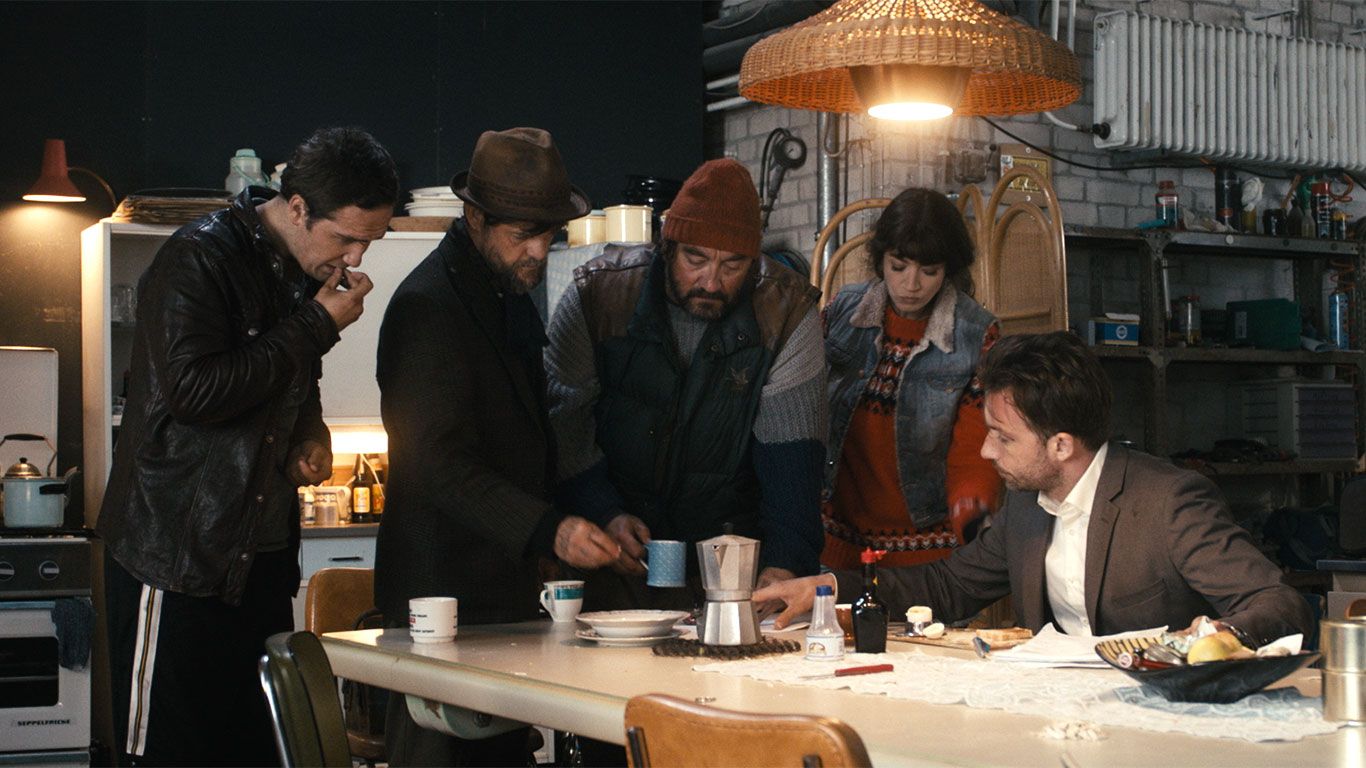 Bild zu Anna Bederke - Schrotten! : Bild Lucas Gregorowicz, Heiko ...