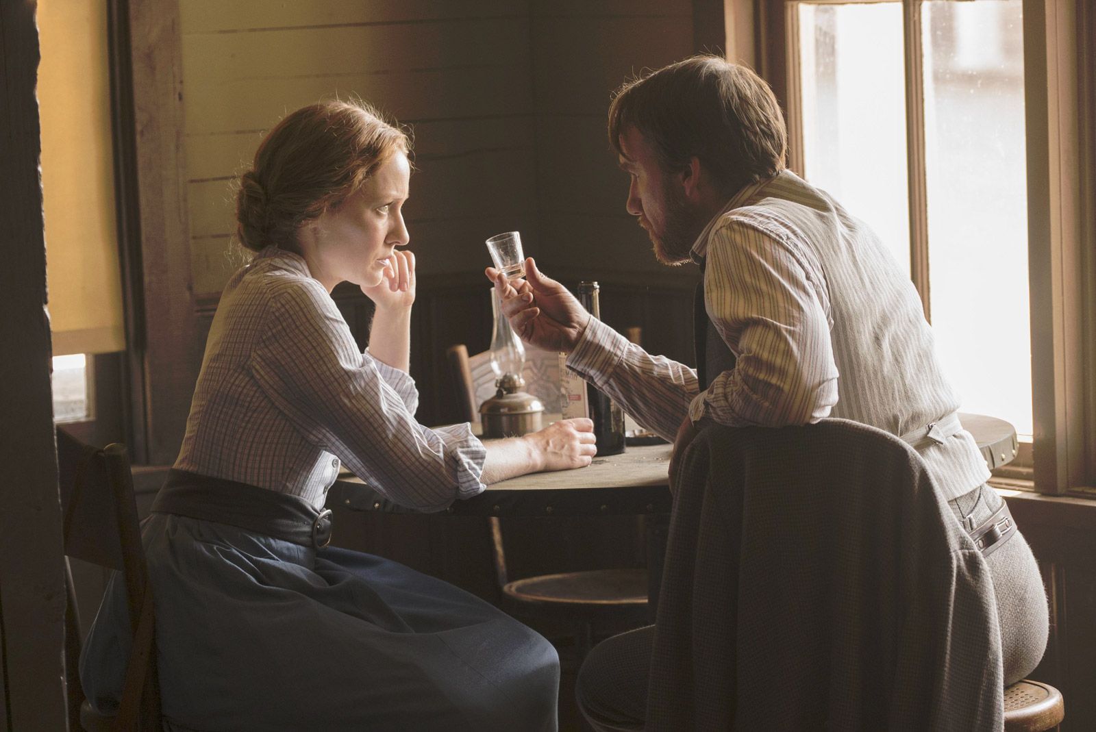 Bild zu Jennifer Ferrin - Hell On Wheels : Bild David Wilson Barnes ...