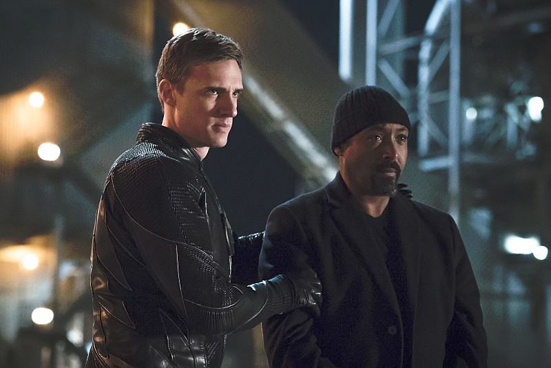 The Flash: The Flash : Bild Jesse L. Martin, Teddy Sears - 588 von 939 ...