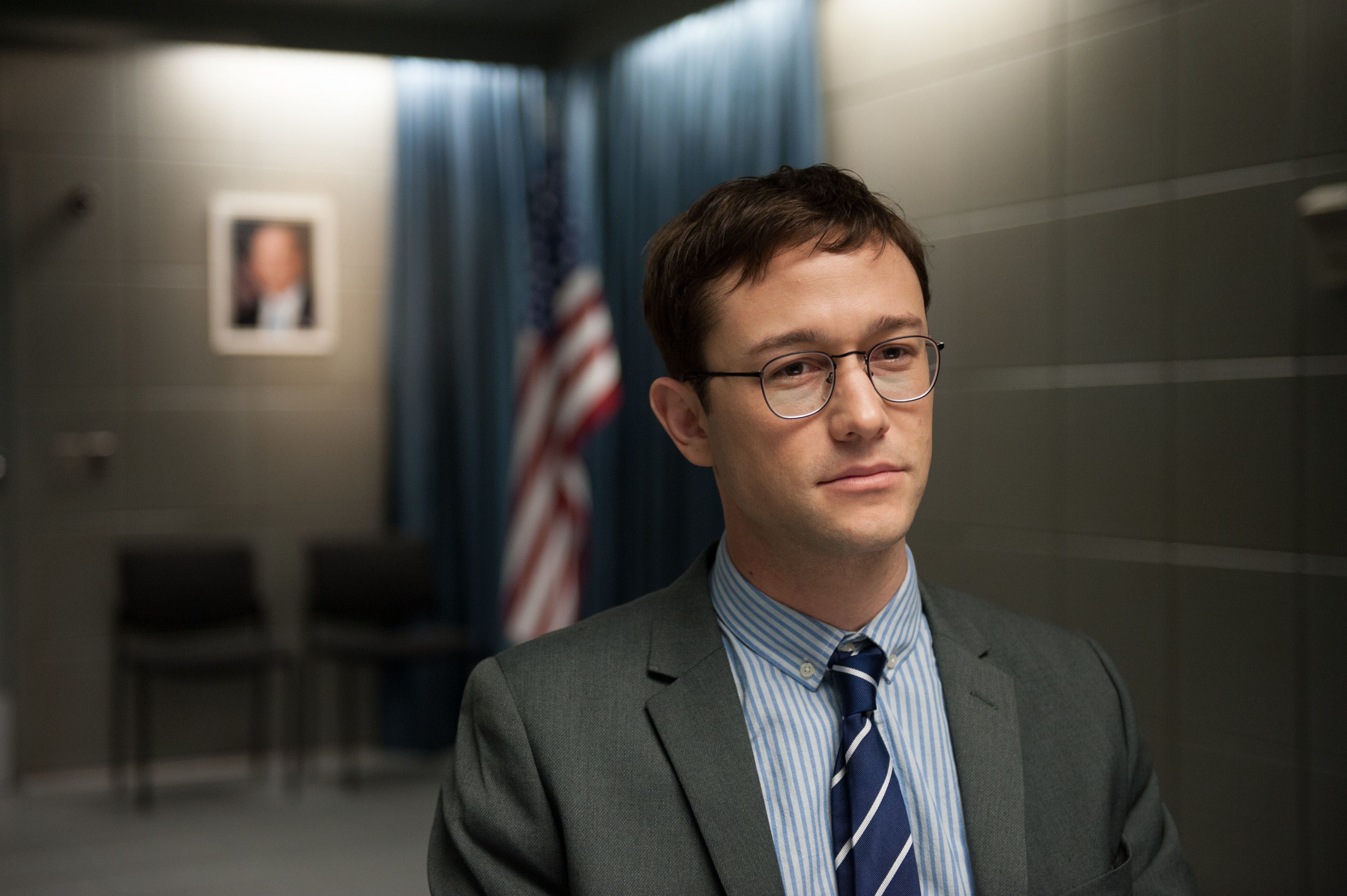 Foto zum Film Snowden - Bild 16 auf 26 - FILMSTARTS.de