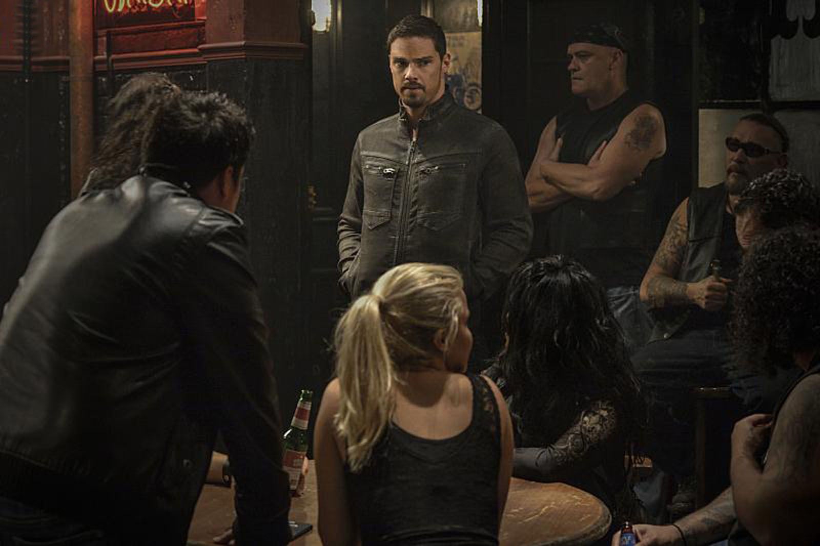 Bild zu Jay Ryan (III) - Bild Jay Ryan (III) - Foto 8 von 159 ...