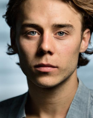 Elliott Crosset Hove - FILMSTARTS.de