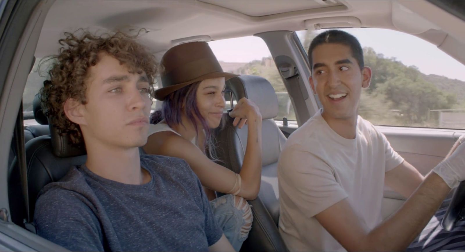 Bild Zu Robert Sheehan The Road Within Bild Dev Patel Zoë Kravitz