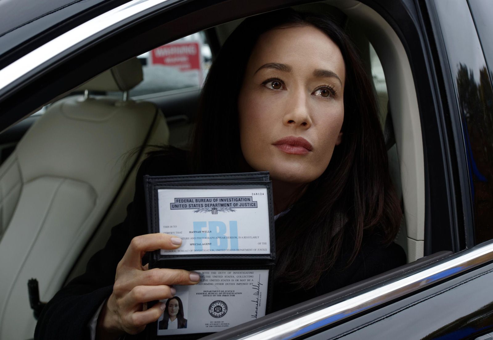 Designated Survivor Bild Maggie Q 174 Von 195 Filmstartsde