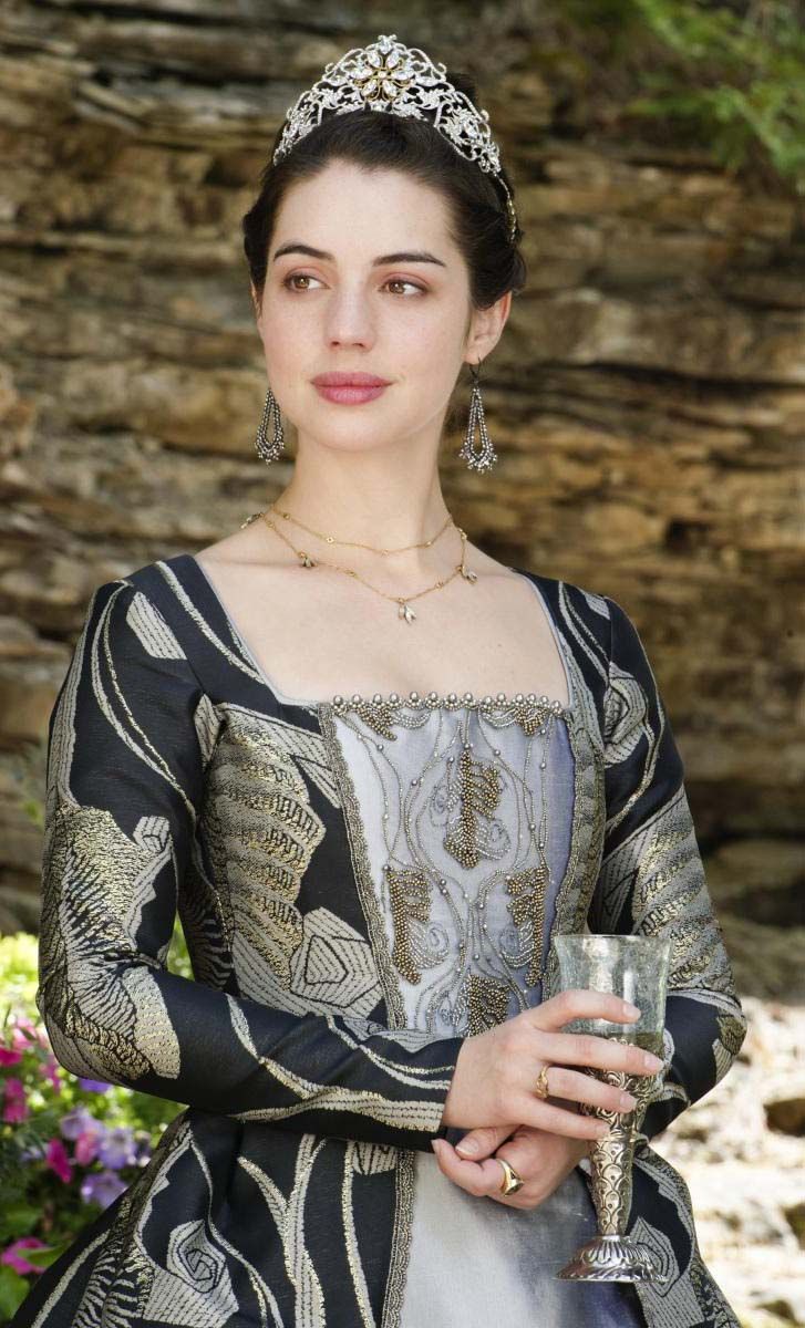Reign: Reign : Bild Adelaide Kane - 85 von 512 - FILMSTARTS.de