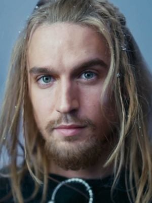 Pyotr Romanov - FILMSTARTS.de