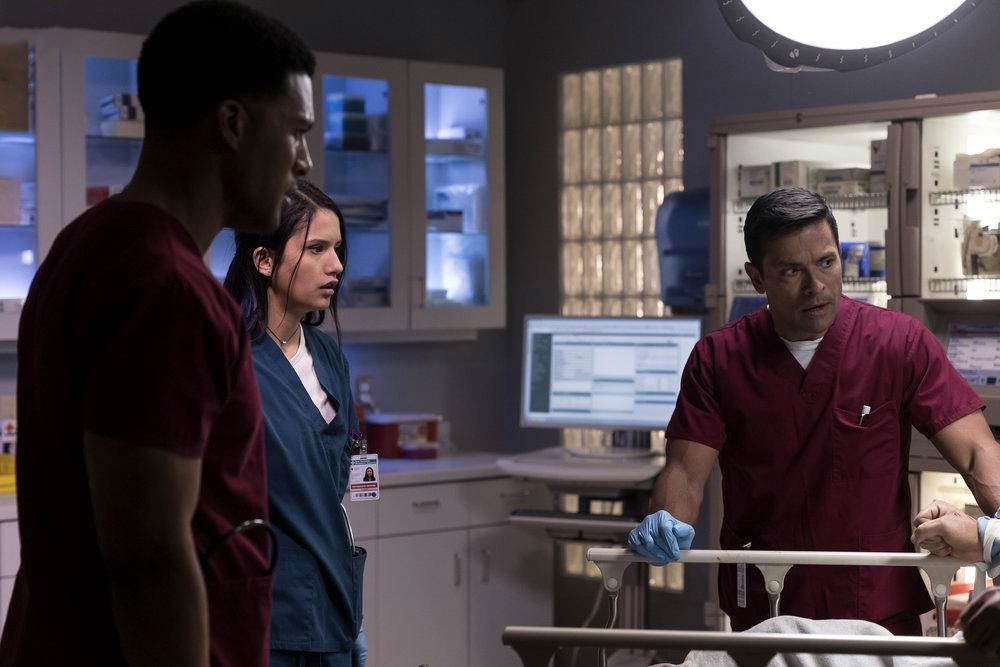 Bild zu JR Lemon - The Night Shift : Bild Mark Consuelos, Tanaya Beatty ...