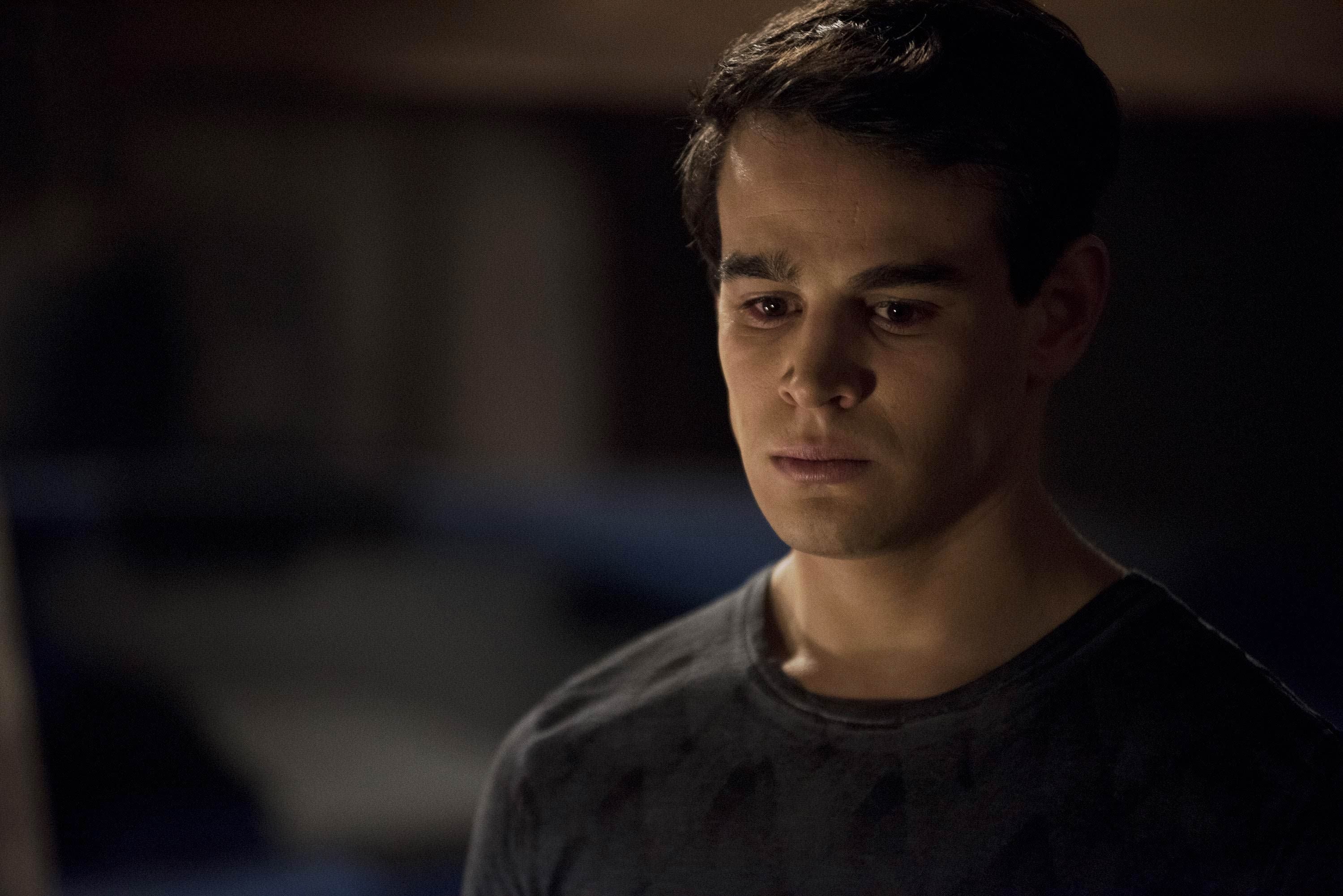 Shadowhunters: Shadowhunters : Bild Alberto Rosende - 121 von 258 ...