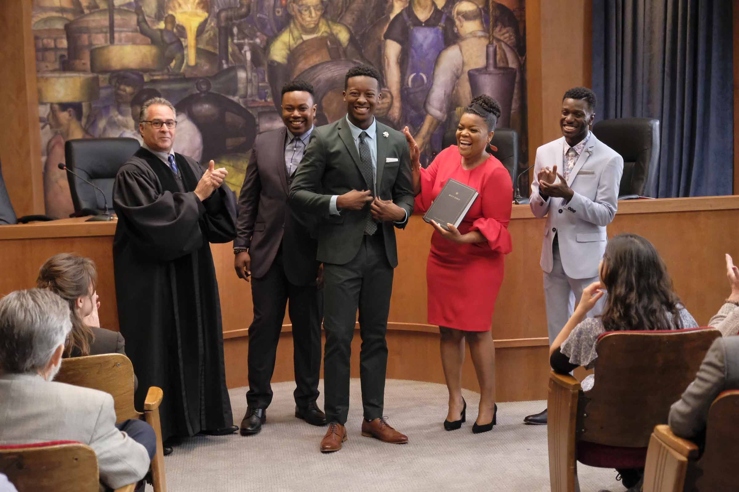 The Mayor: The Mayor : Bild Bernard David Jones, Brandon Michael Hall ...