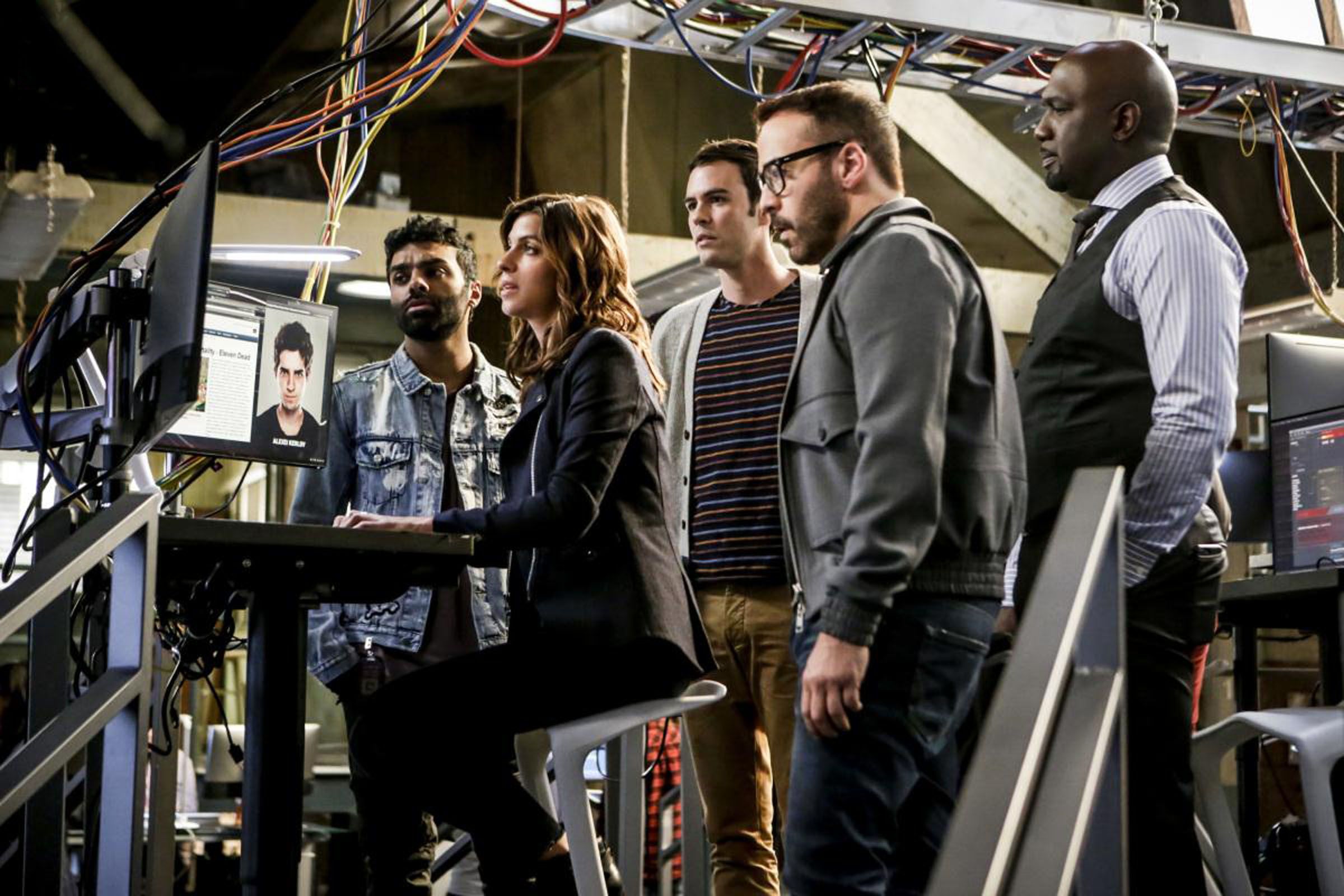 Bild zu Jake Matthews - Wisdom Of The Crowd : Bild Jeremy Piven ...