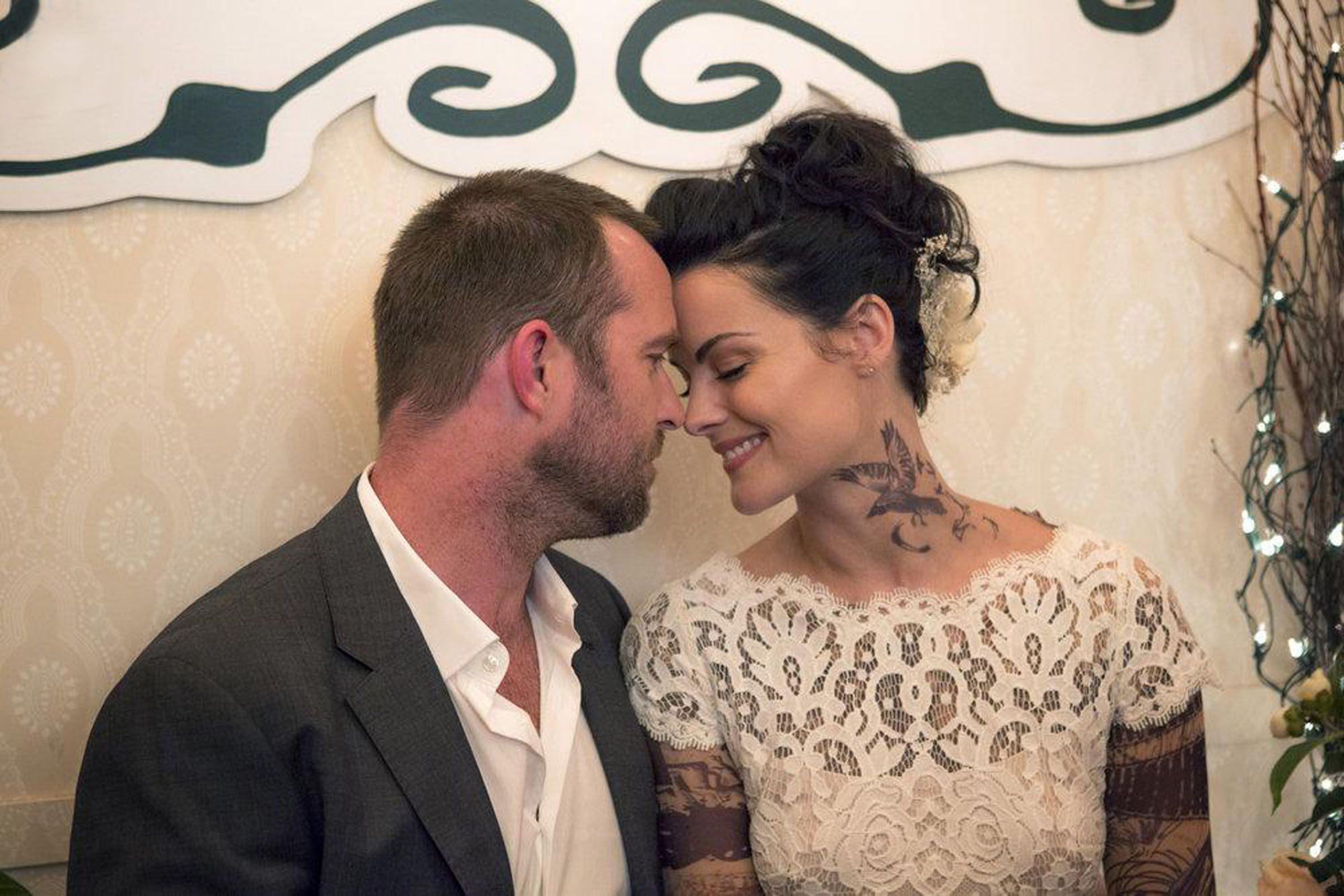 Bild zu Sullivan Stapleton - Blindspot : Bild Jaimie Alexander ...