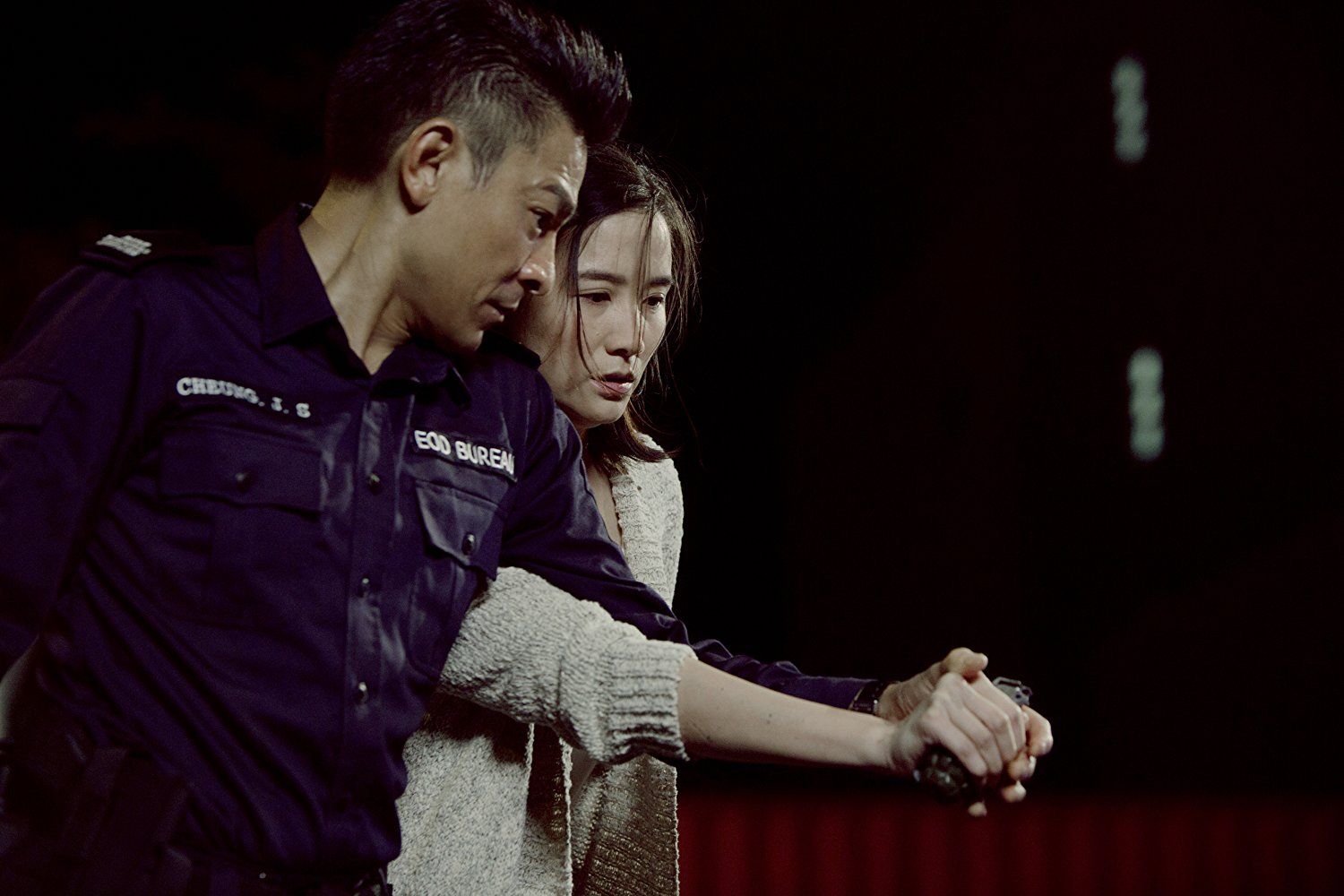 Foto zum Film Shock Wave - Bild 17 auf 22 - FILMSTARTS.de