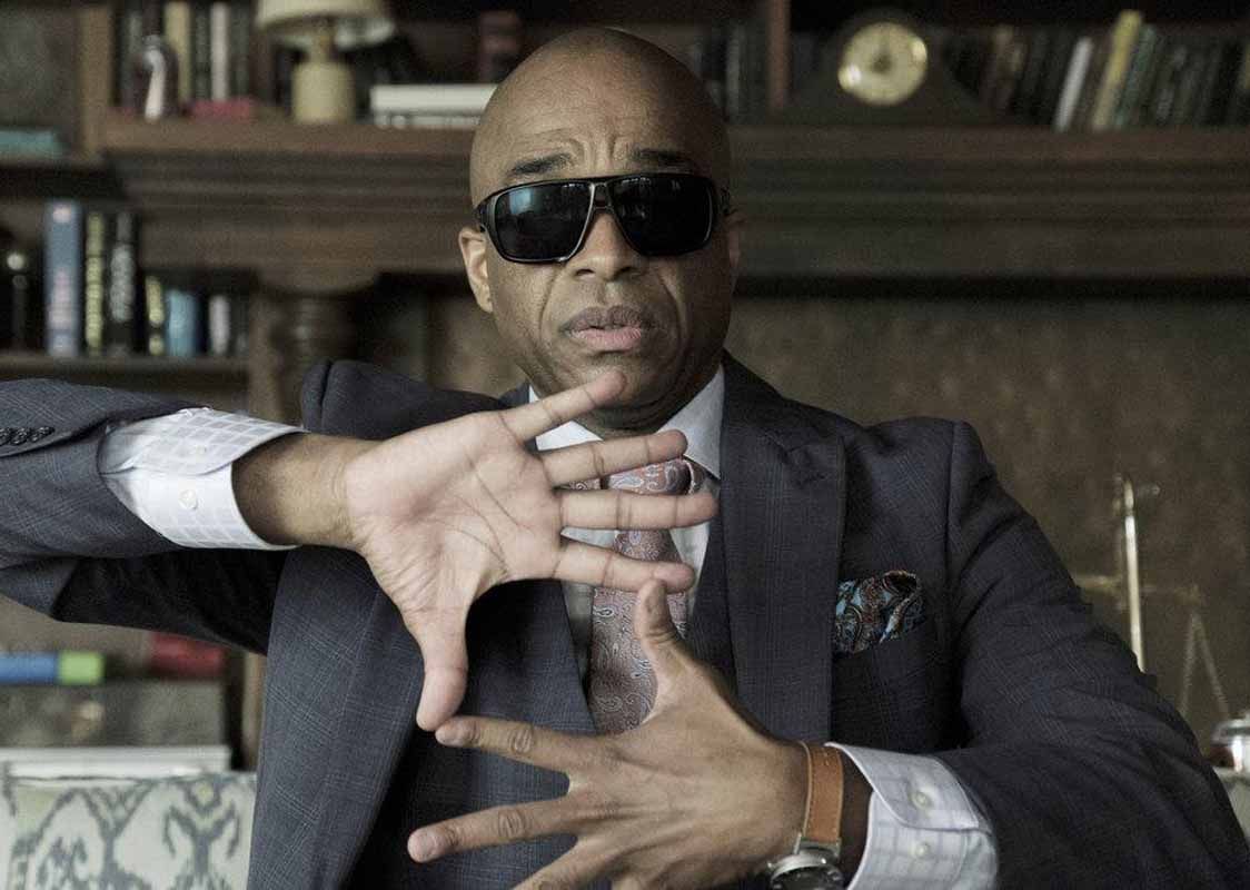 Bild zu Rick Worthy - The Magicians : Bild Rick Worthy - Foto 8 von 32 ...