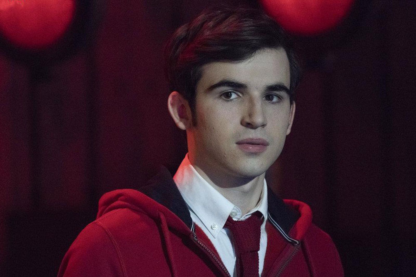 Rise: Rise : Bild Ted Sutherland - 3 von 56 - FILMSTARTS.de