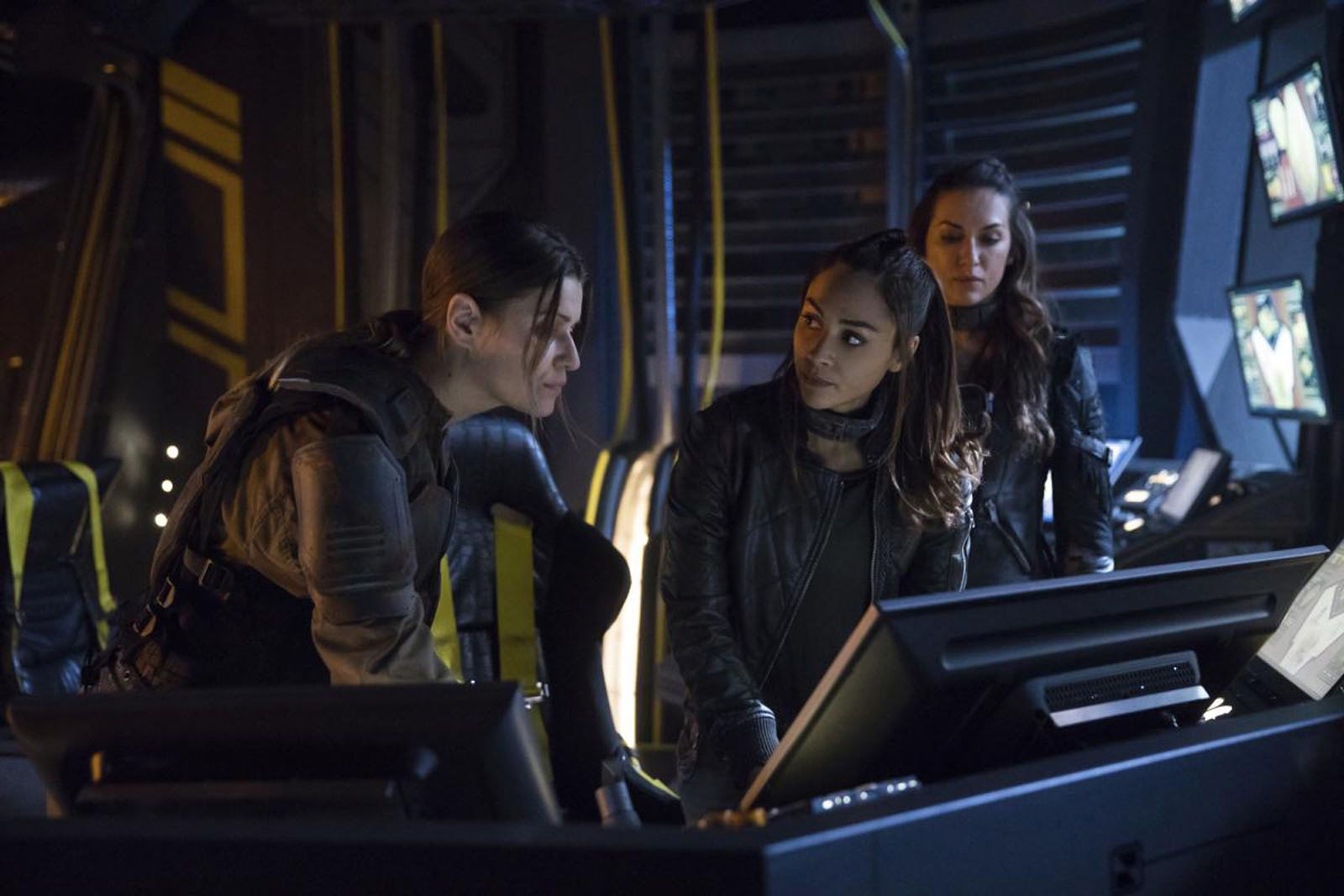 The 100: The 100 : Bild Lindsey Morgan, Ivana Miličević - 228 von 621 ...
