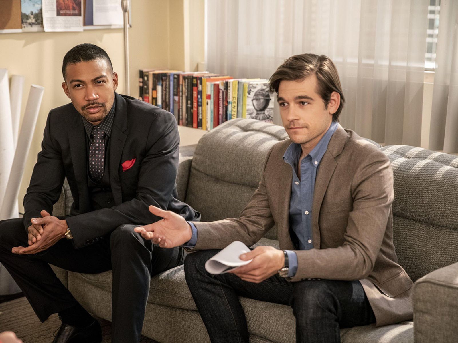 Bild zu Ben Rappaport - Younger : Bild Charles Michael Davis, Ben ...