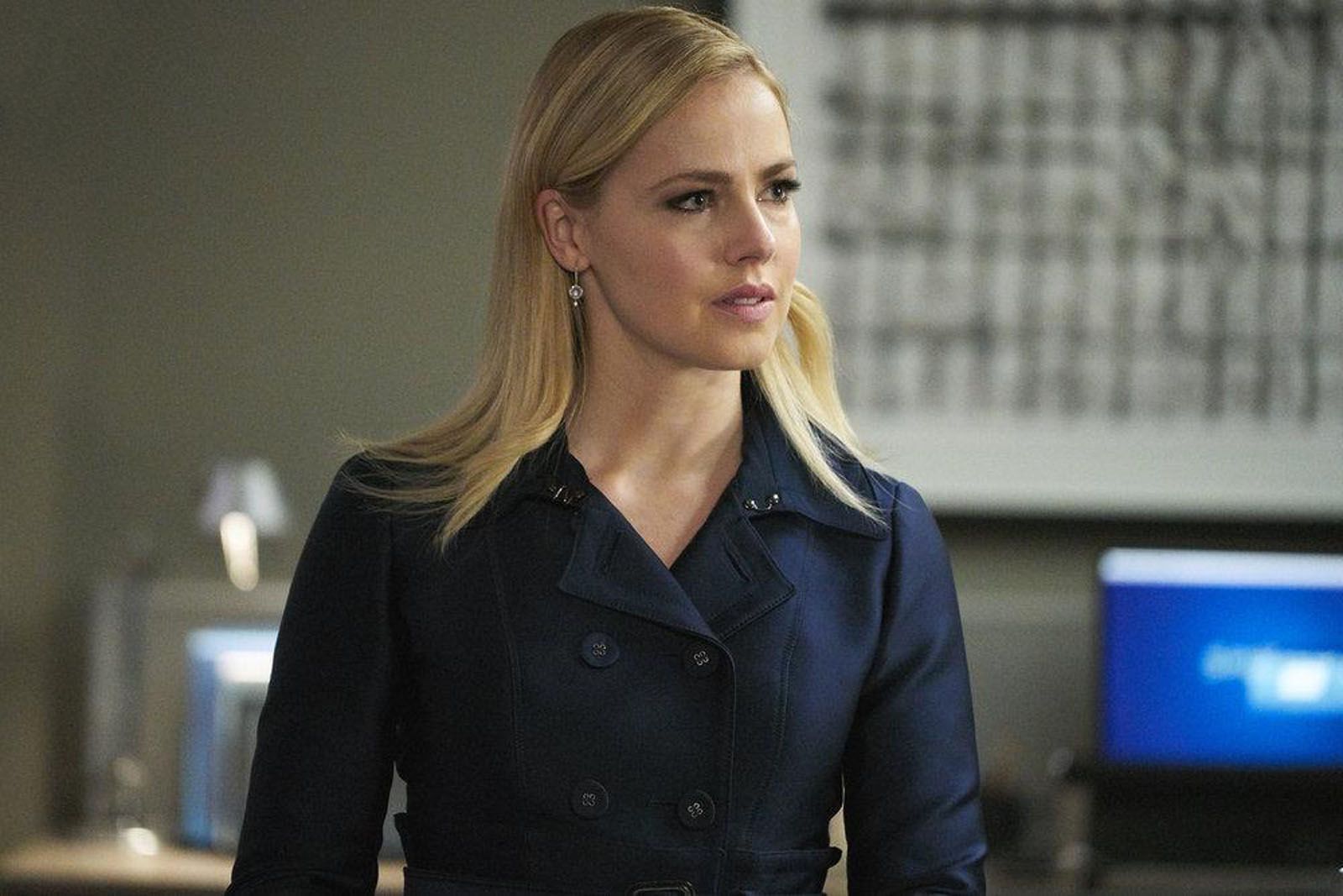 Suits: Suits : Bild Amanda Schull - 90 von 670 - FILMSTARTS.de
