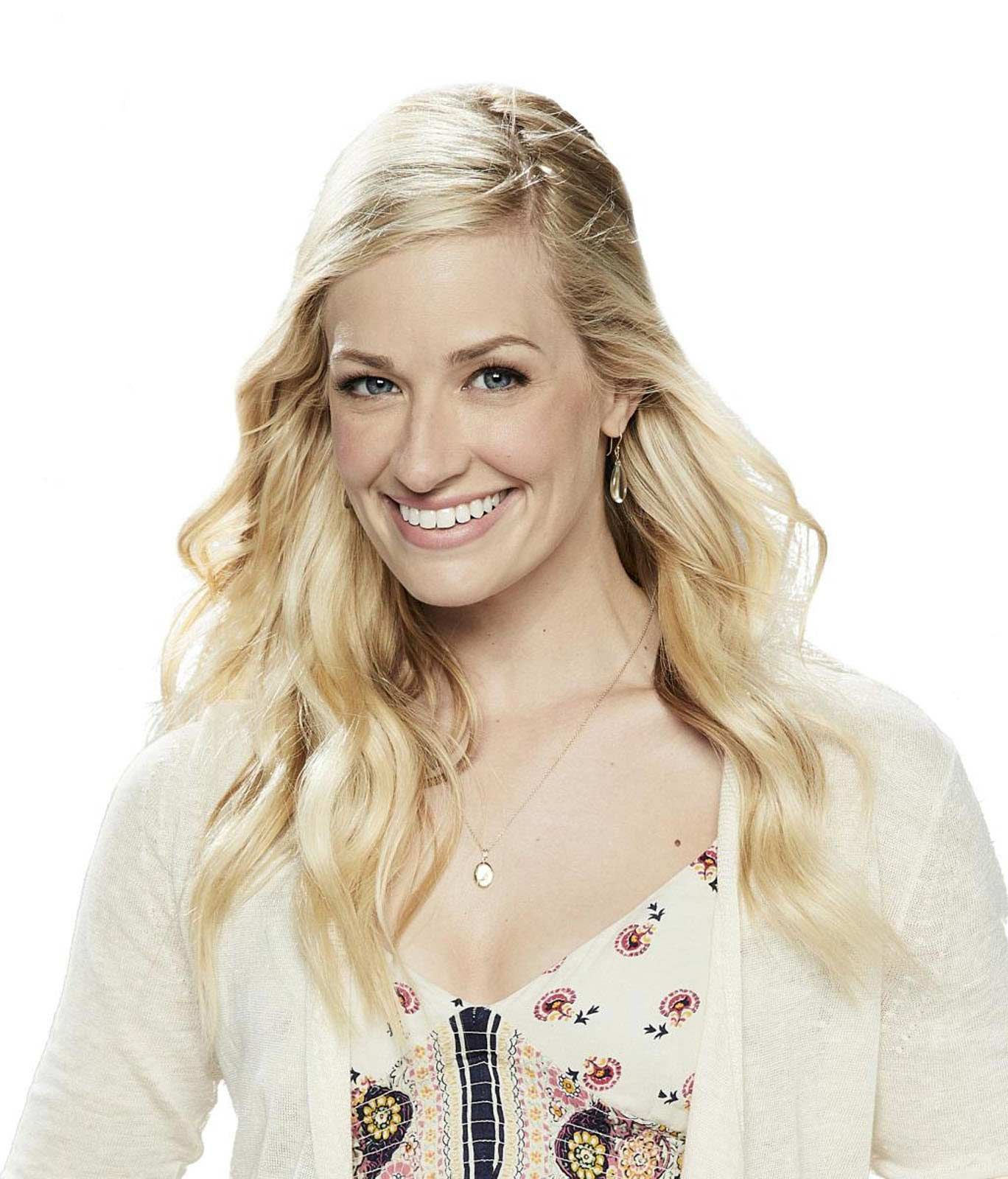 The Neighborhood: Bild Beth Behrs - 72 von 85 - FILMSTARTS.de