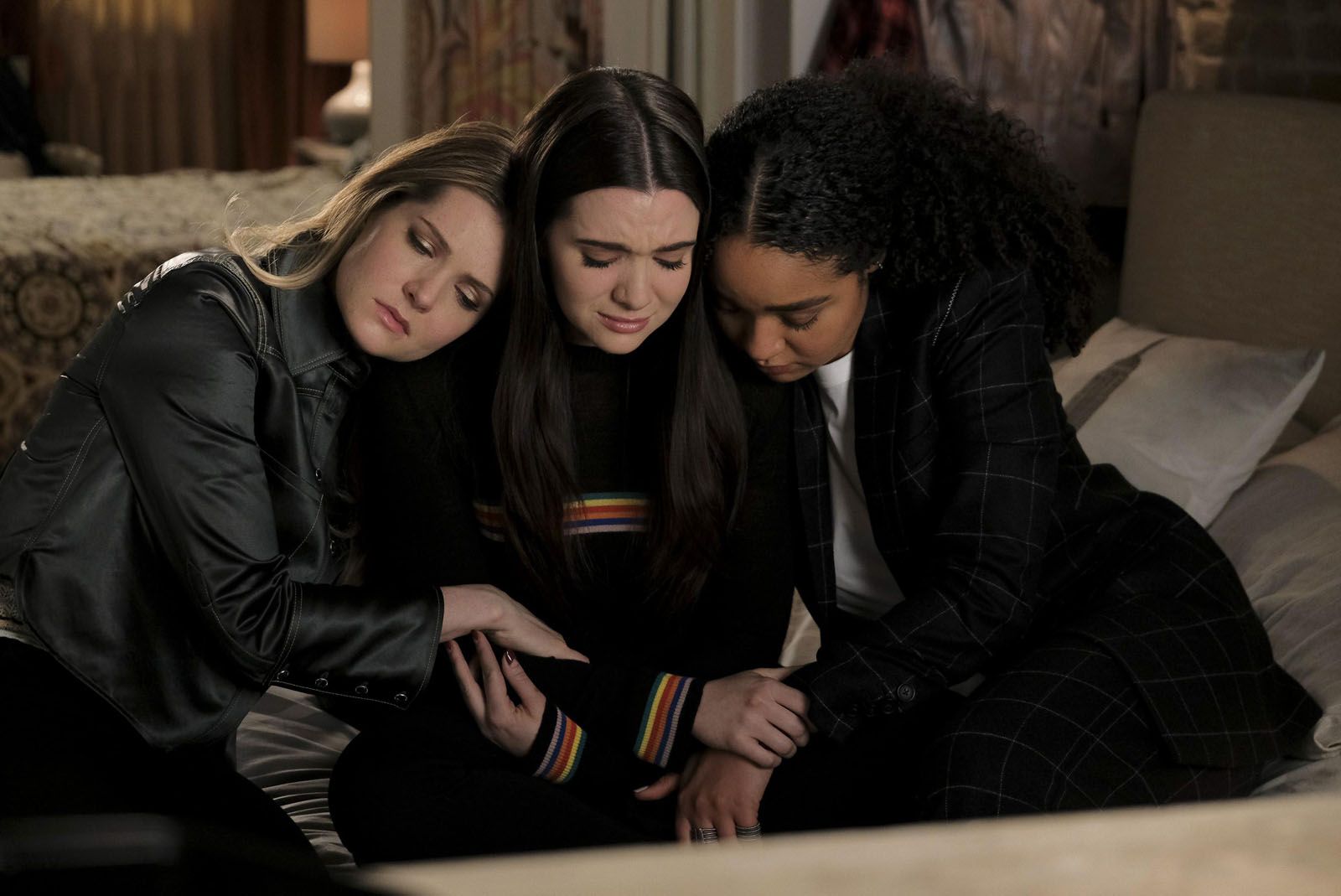 The Bold Type: The Bold Type : Bild Aisha Dee, Meghann Fahy, Katie ...