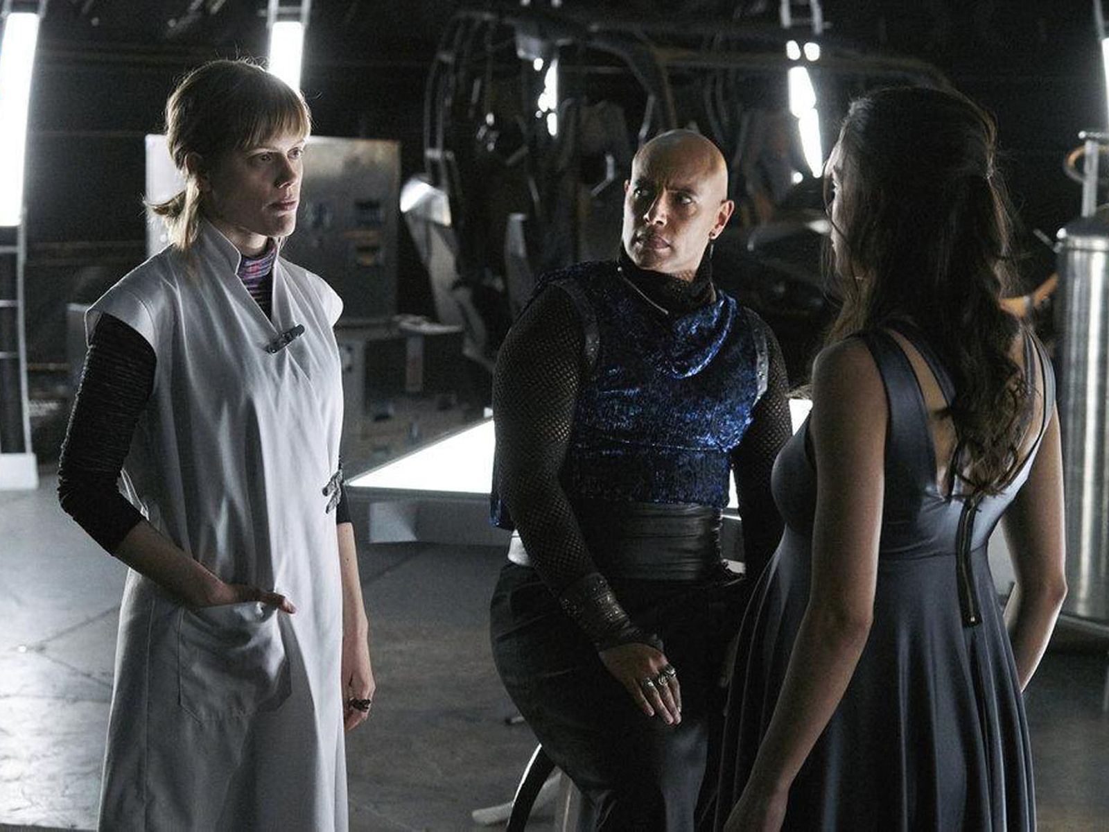 Killjoys: Killjoys : Bild Thom Allison, Kelly McCormack - 74 von 242 ...