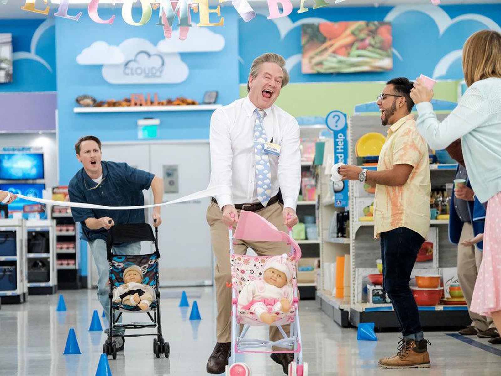 Superstore: Superstore : Bild Johnny Pemberton, Mark McKinney - 235 von ...
