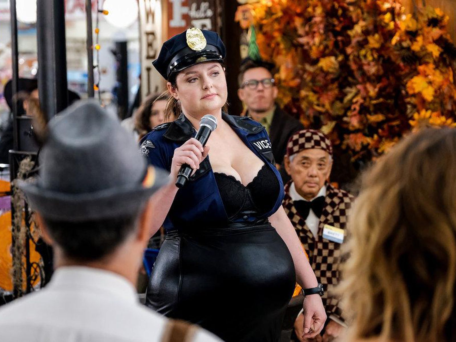 Superstore: Superstore : Bild Lauren Ash - 223 von 466 - FILMSTARTS.de