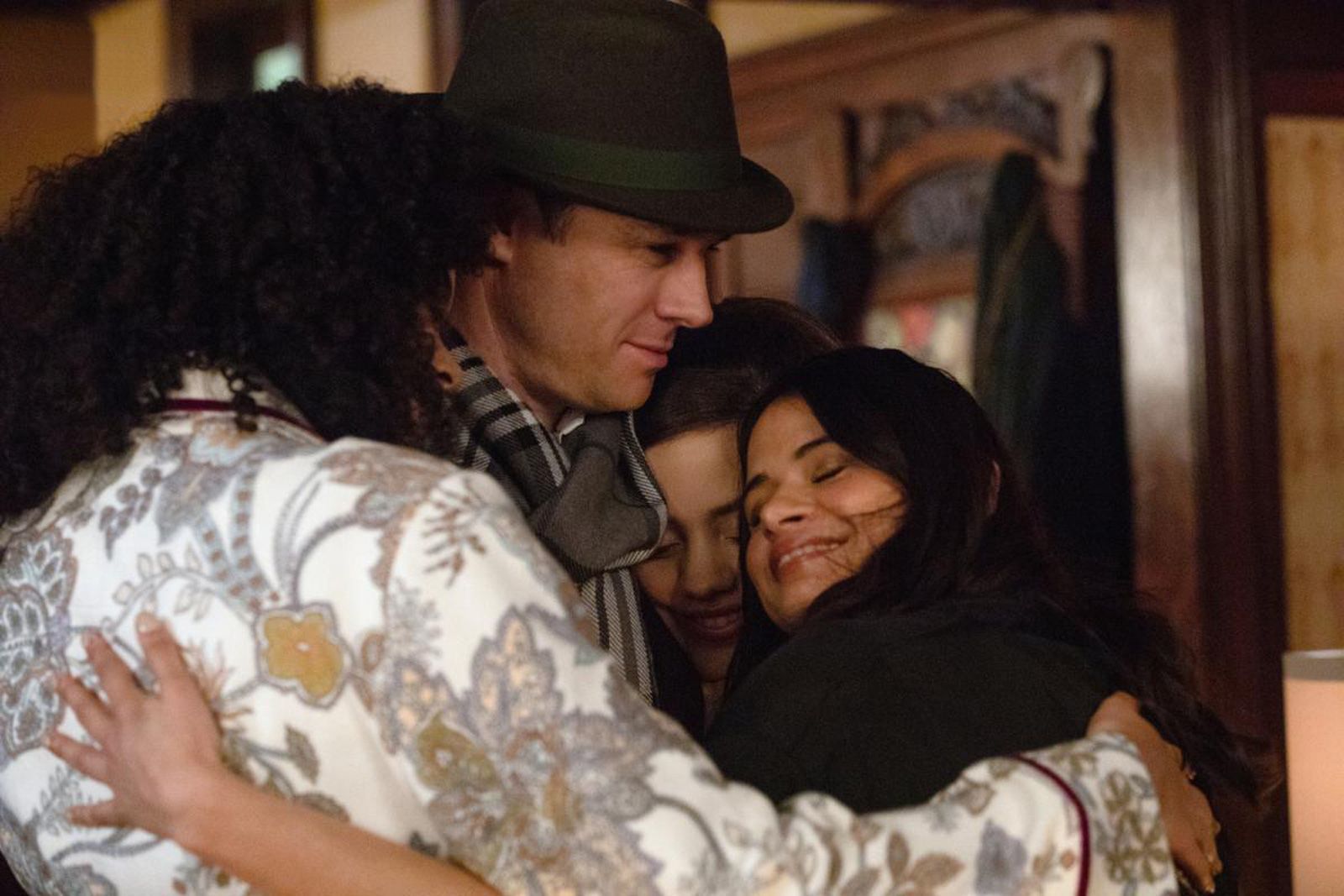 Charmed: Charmed : Bild Melonie Diaz, Madeleine Mantock, Sarah Jeffery ...