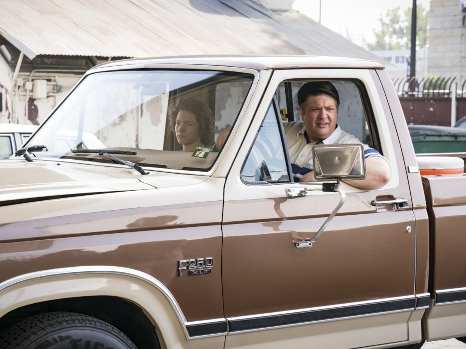 Young Sheldon: Young Sheldon : Bild Lance Barber, Montana Jordan - 142 ...