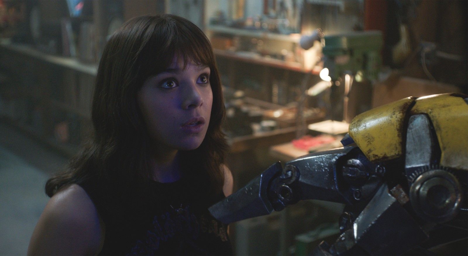 Wunderbare Besetzung Von Bumblebee Erweckt Den Legendaren Transformer Zum Leben
