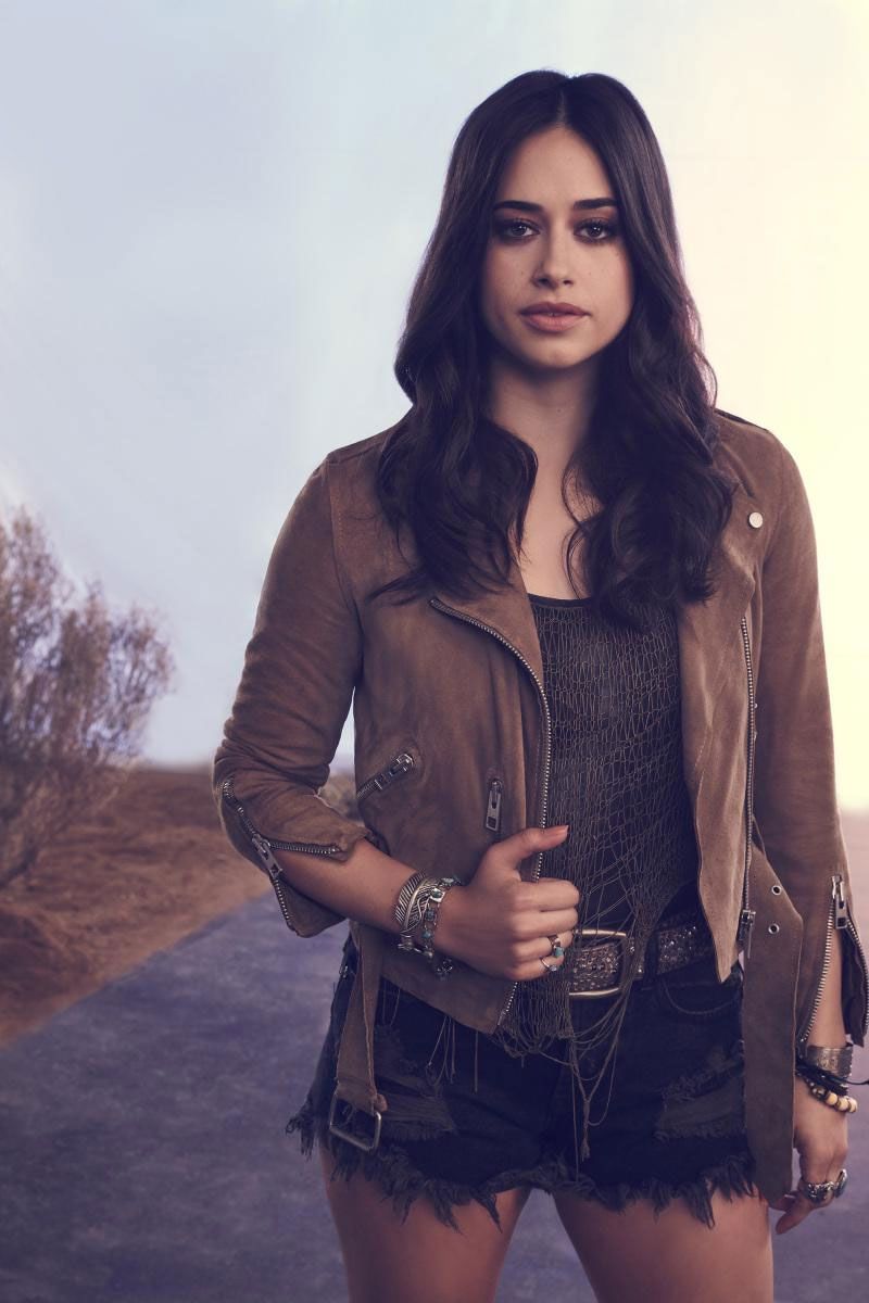 Roswell: New Mexico: Bild Jeanine Mason - 131 von 137 - FILMSTARTS.de