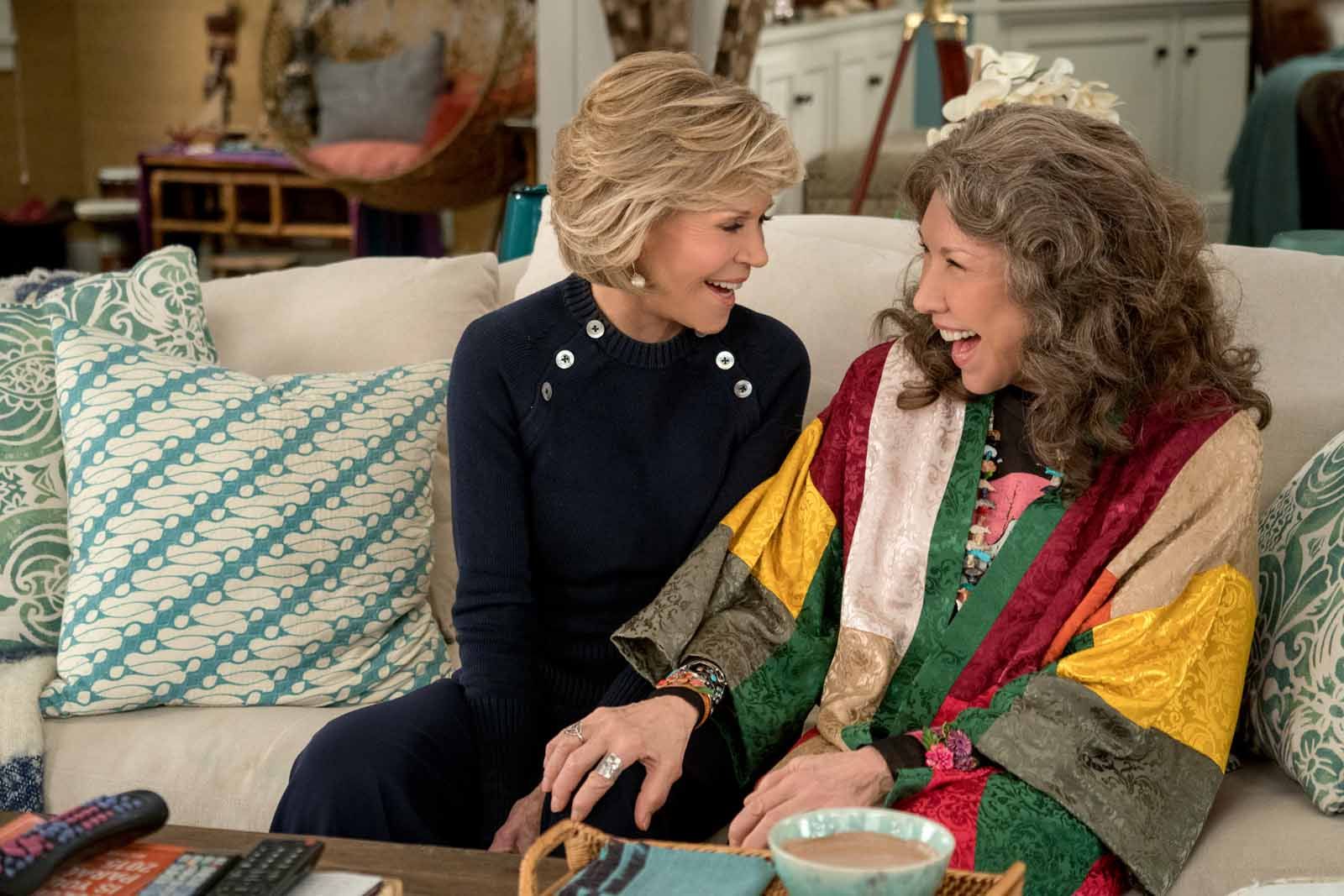 Grace And Frankie: Grace And Frankie : Bild Lily Tomlin, Jane Fonda ...