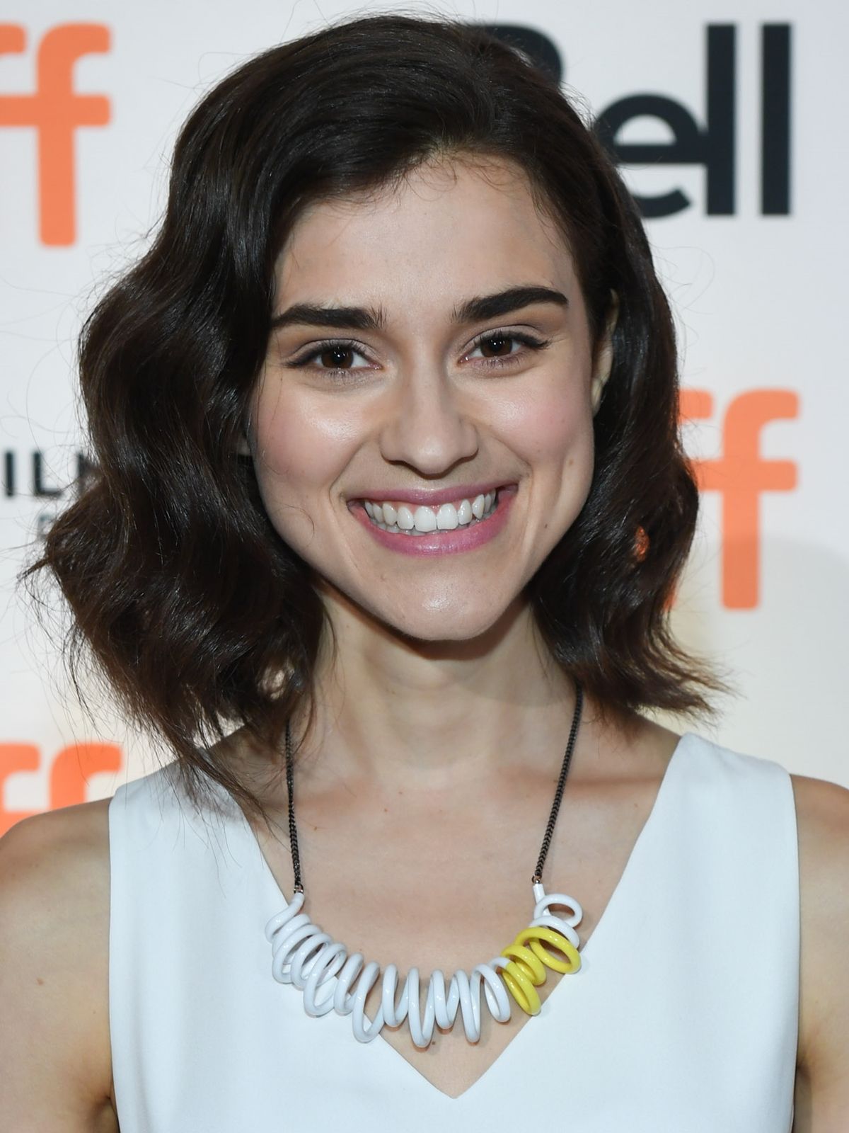 Rebecca Liddiard : ihre Filme und Serien im Stream - FILMSTARTS.de