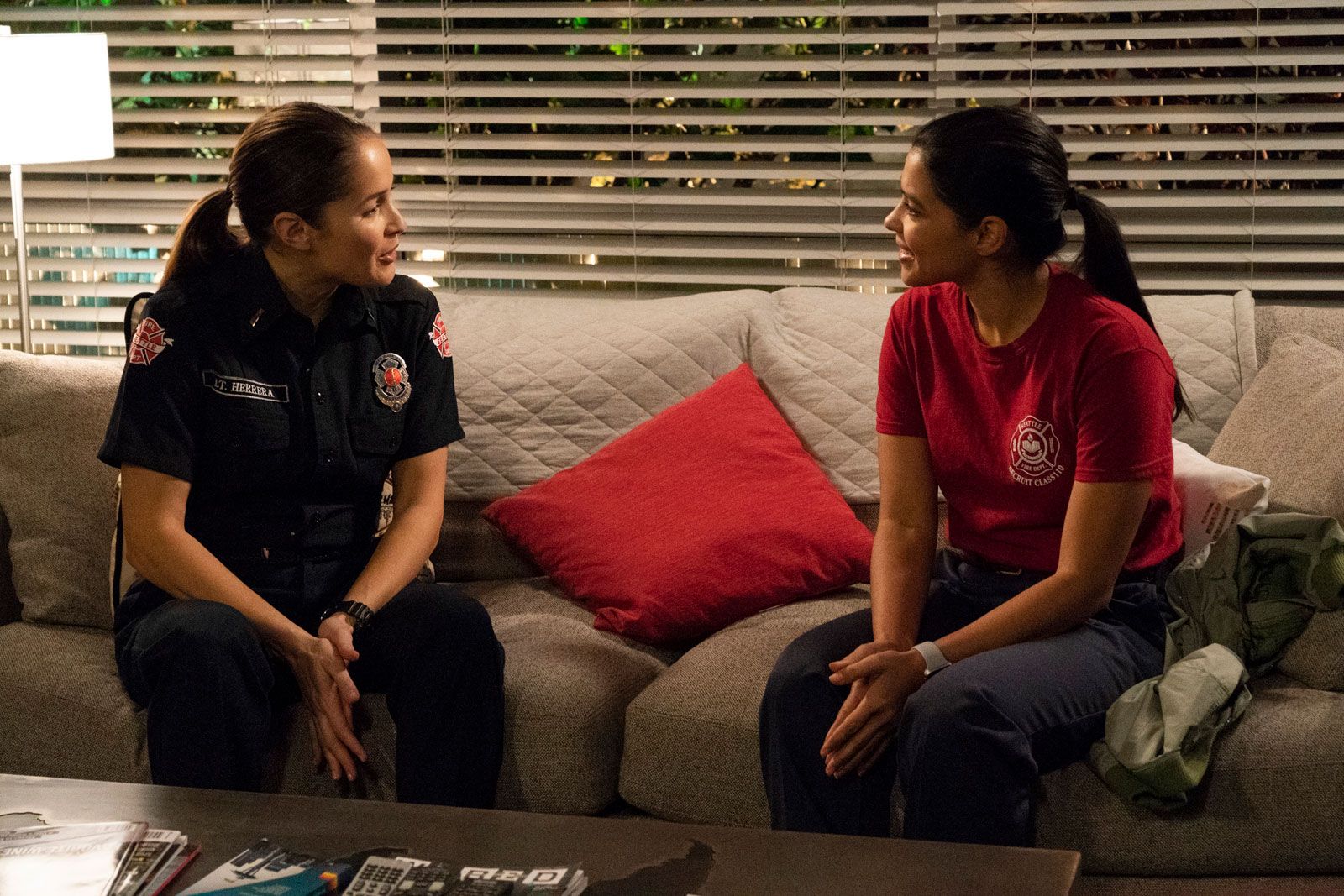 Bild zu Lisseth Chavez - Seattle Firefighters - Die jungen Helden ...