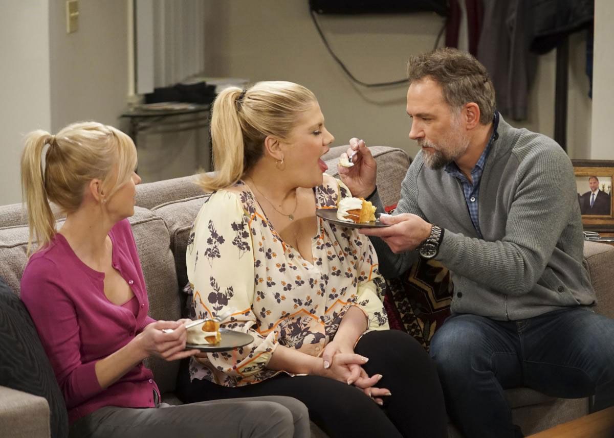 Mom: Mom : Bild Anna Faris, David Meunier, Kristen Johnston - 42 von ...