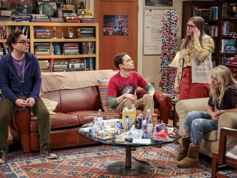 Bild zu Kaley Cuoco - The Big Bang Theory : Bild Jim Parsons, Mayim Bialik, Kaley Cuoco, Johnny ...