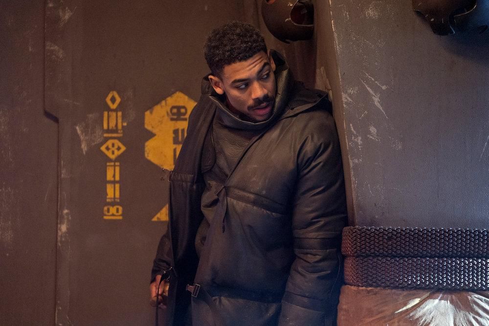 Krypton: Krypton : Bild Aaron Pierre - 9 von 102 - FILMSTARTS.de