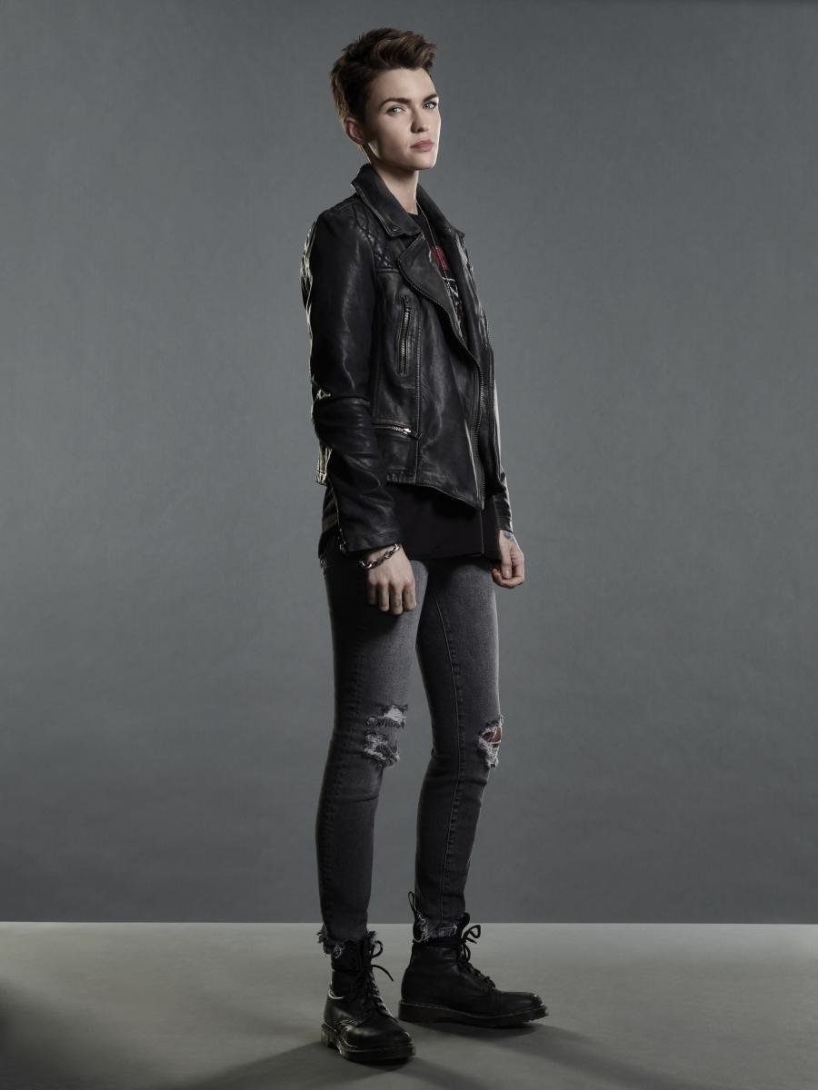 Batwoman: Bild Ruby Rose - 119 von 132 - FILMSTARTS.de