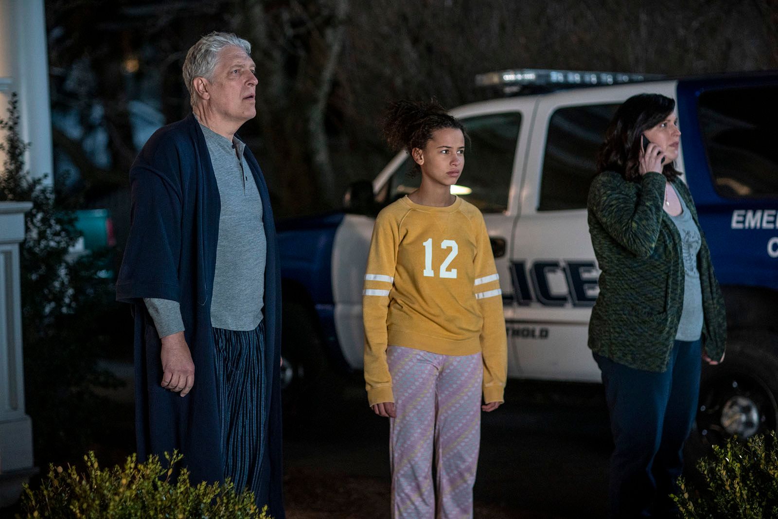 Emergence: Emergence : Bild Allison Tolman, Ashley Aufderheide, Clancy ...