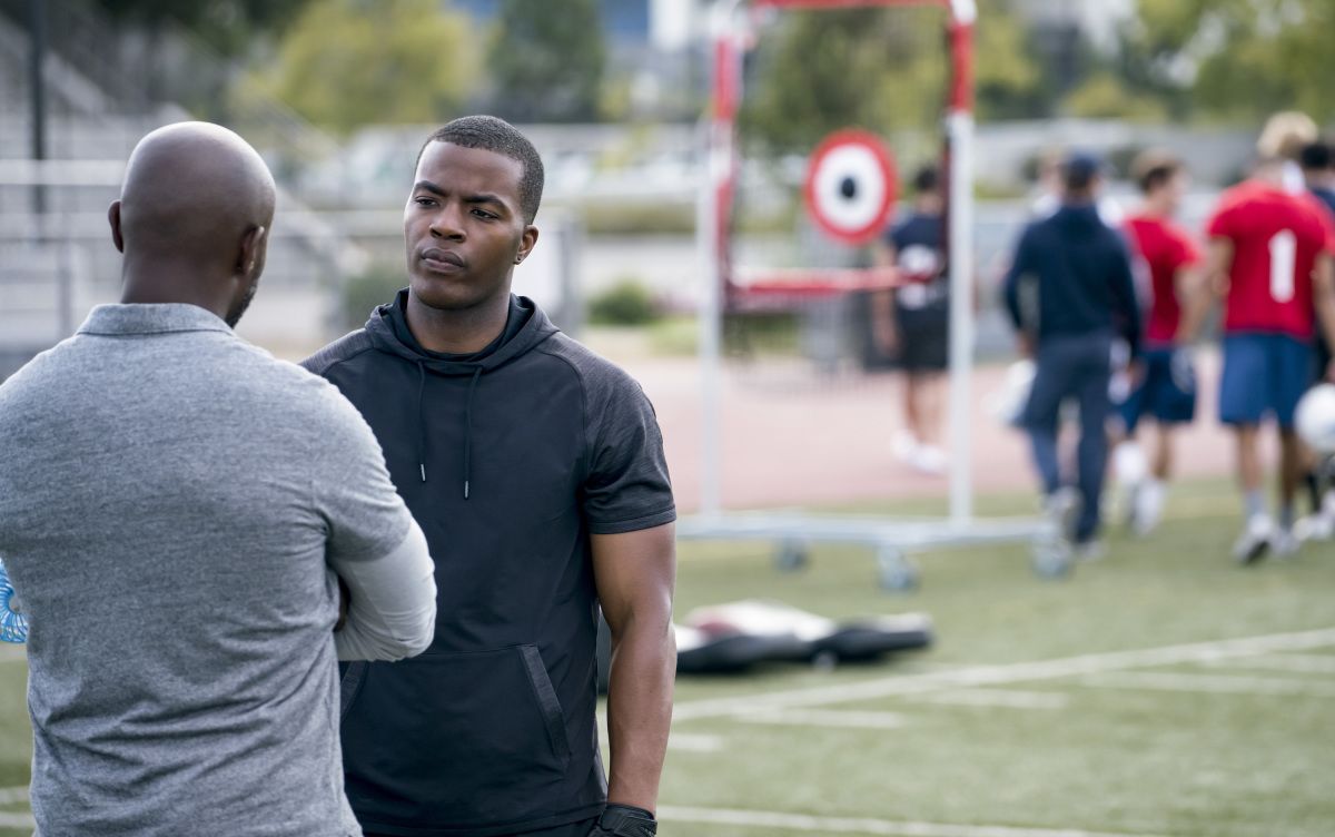 Poster All American staffel 1 - Poster 47 von 61 - FILMSTARTS.de